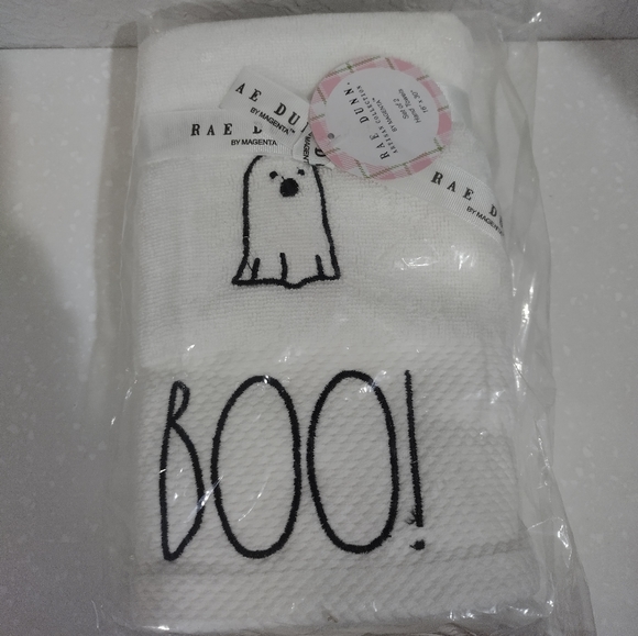 Rae Dunn | Holiday | Rae Dunn Hand Towel Set Boo Ghost Haunted ...